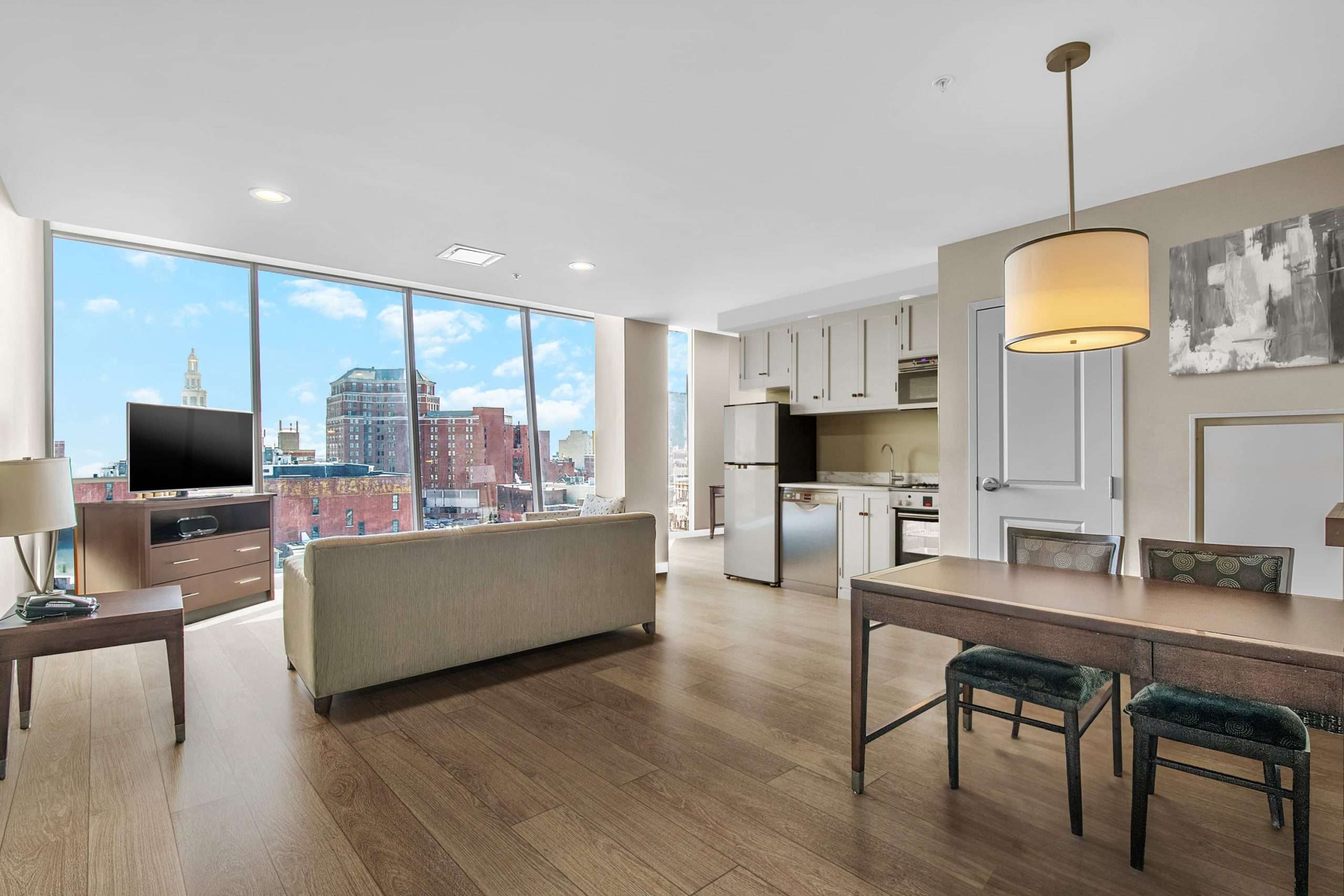 Now Leasing! Uniland Unveils Upscale Furnished Apartments at Avant ...